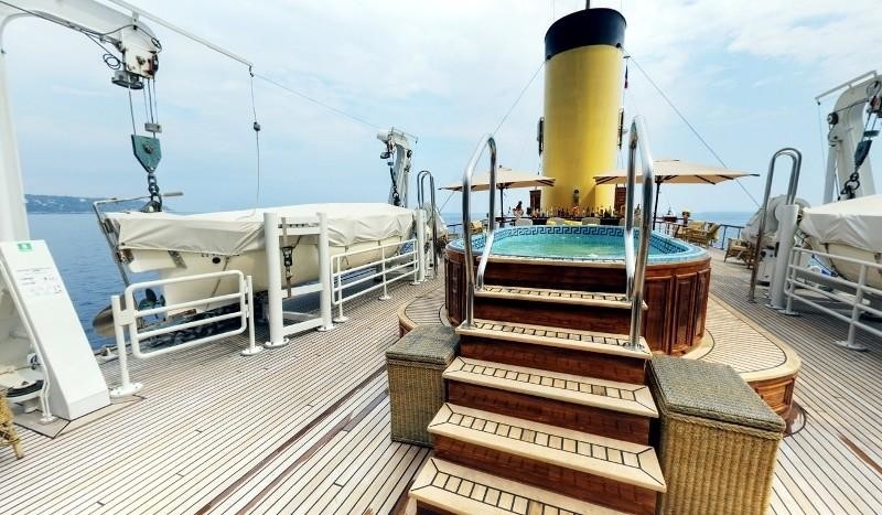 Yacht SS Delphine, Classic Yacht | CHARTERWORLD Luxury Superyacht Charters